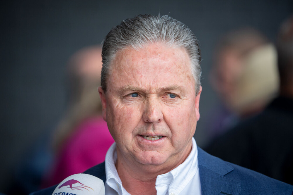 Andrews Throws Down Simmonds Challenge