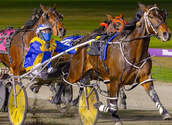 Can rivals end fairytale story in WA Derby