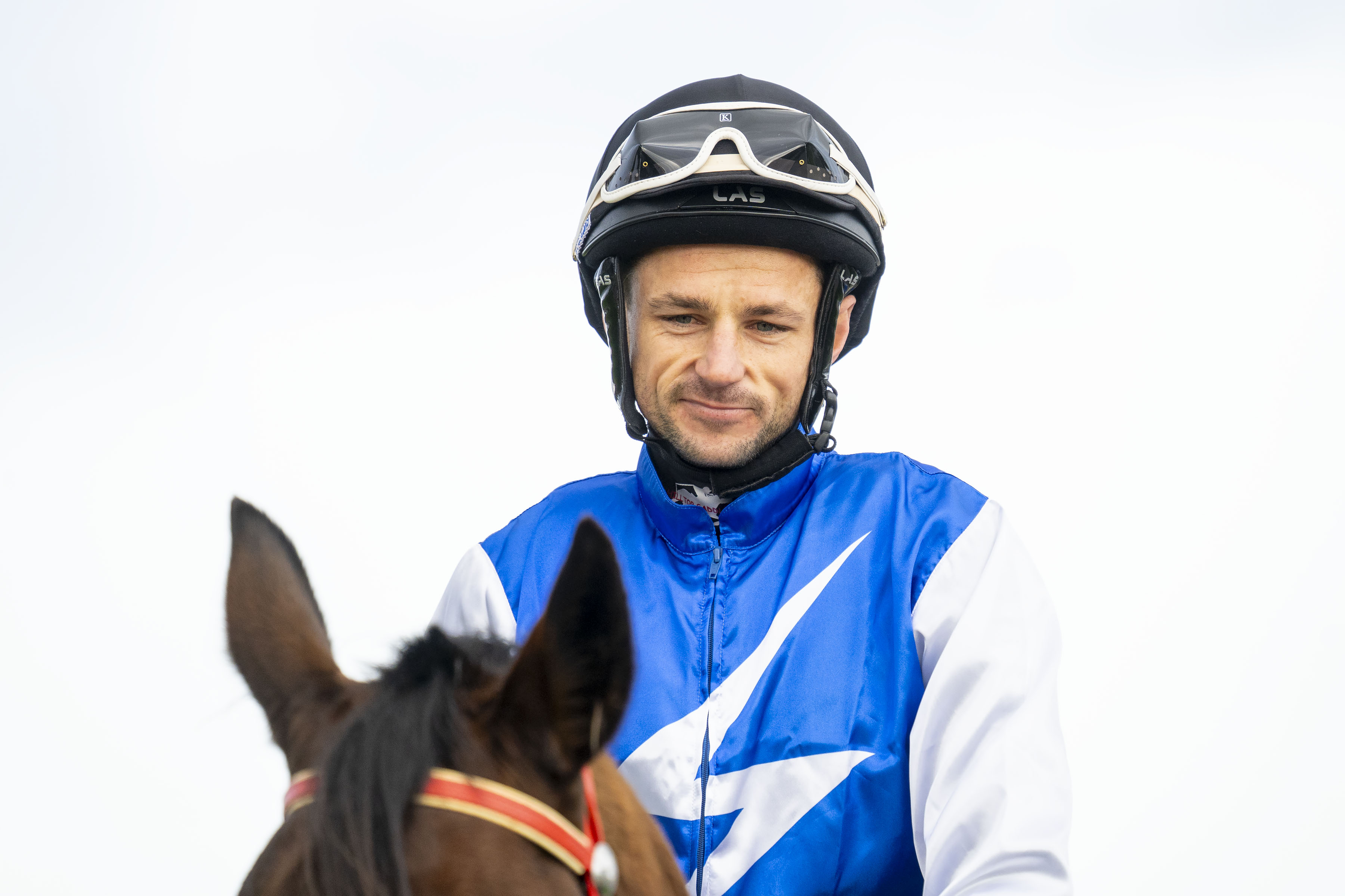 Hearn makes long-awaited return to riding